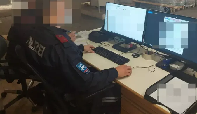 Mann (52) lag regungslos auf der Straße – keiner weiß, was passiert ist