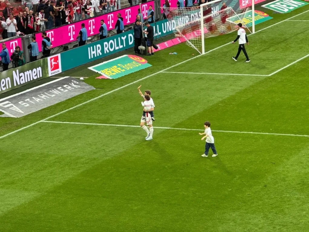 Steirer Bua zum Abschied in Deutschland gefeiert